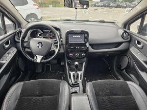 Grey Renault Clio 2015 in Taurage, with an engine capacity of 1.50 L and mileage of 233 thousand km for 5500 €, photo 19 on AUTOMOTO.COM.LV