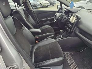 Grey Renault Clio 2015 in Taurage, with an engine capacity of 1.50 L and mileage of 233 thousand km for 5500 €, photo 21 on AUTOMOTO.COM.LV