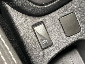 Pelēks Renault Clio 2016 Rīga, ar dzinēja tilpumu 1.20 L un nobraukumu 0 tūkst. km par 6199 €, foto 24 vietnē AUTOMOTO.COM.LV