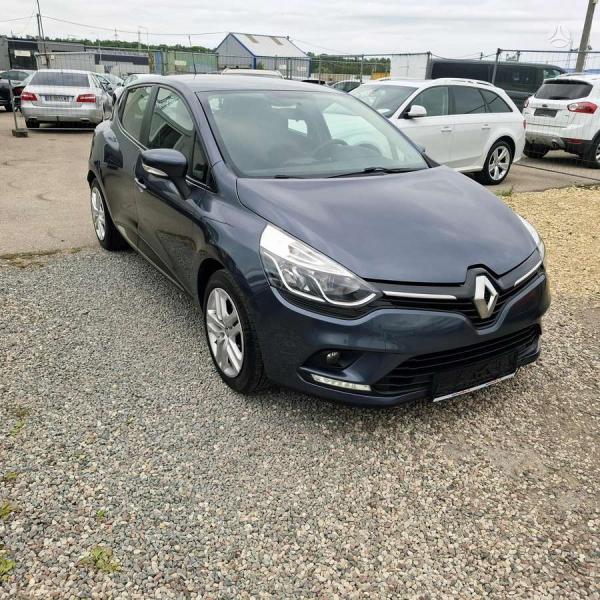 Grey Renault Clio 2018 in Kaunas, with an engine capacity of 0.90 L and mileage of 90 thousand km for 5650 €, photo 3 on AUTOMOTO.COM.LV