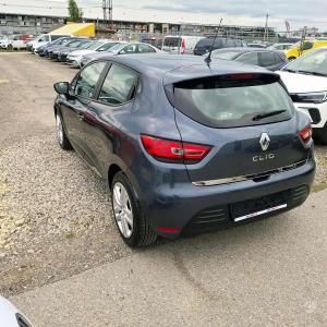 Grey Renault Clio 2018 in Kaunas, with an engine capacity of 0.90 L and mileage of 90 thousand km for 5650 €, photo 6 on AUTOMOTO.COM.LV