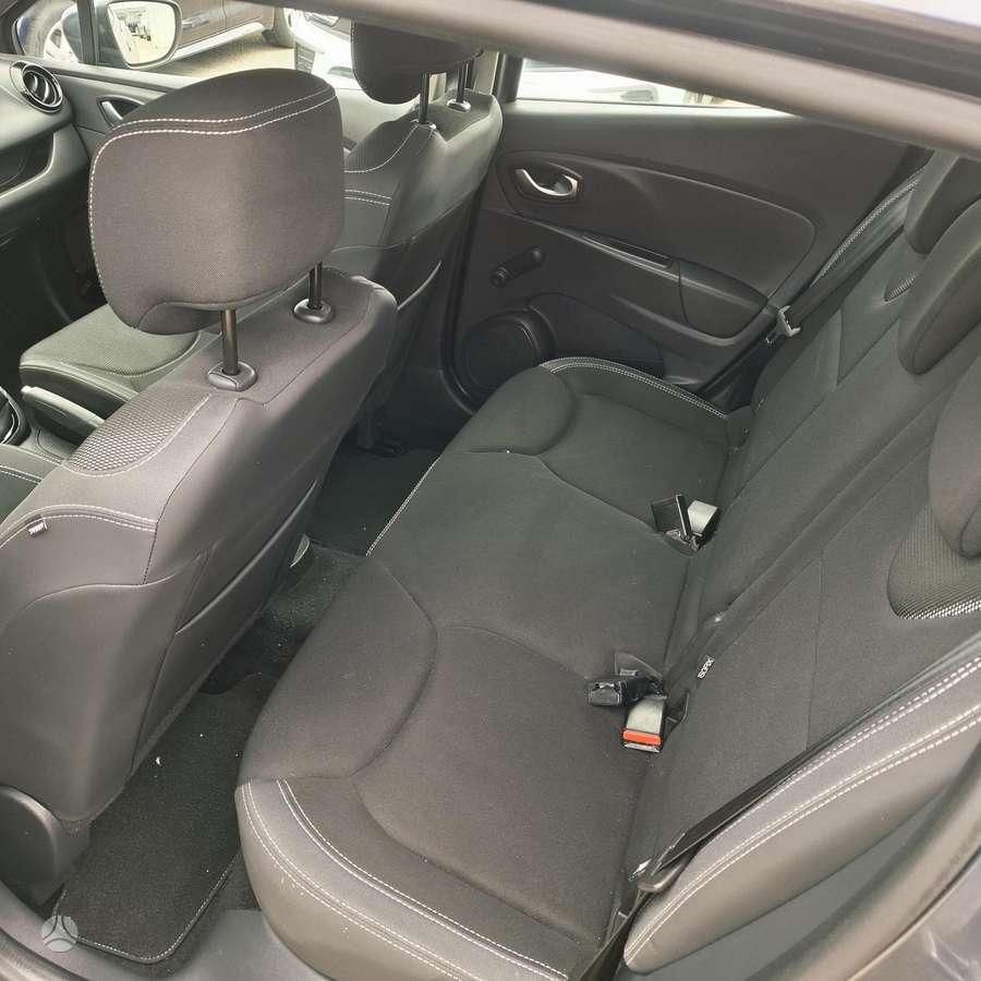 Grey Renault Clio 2018 in Kaunas, with an engine capacity of 0.90 L and mileage of 90 thousand km for 5650 €, photo 10 on AUTOMOTO.COM.LV