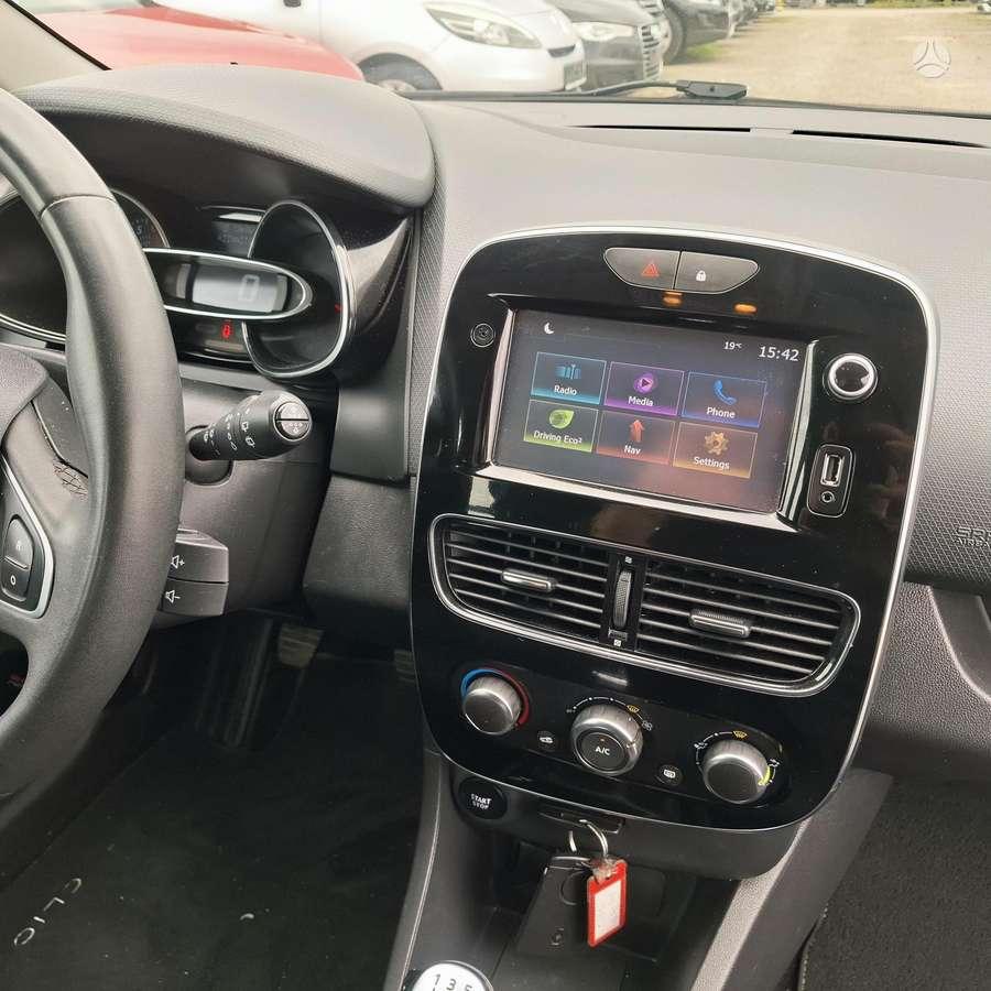 Grey Renault Clio 2018 in Kaunas, with an engine capacity of 0.90 L and mileage of 90 thousand km for 5650 €, photo 13 on AUTOMOTO.COM.LV