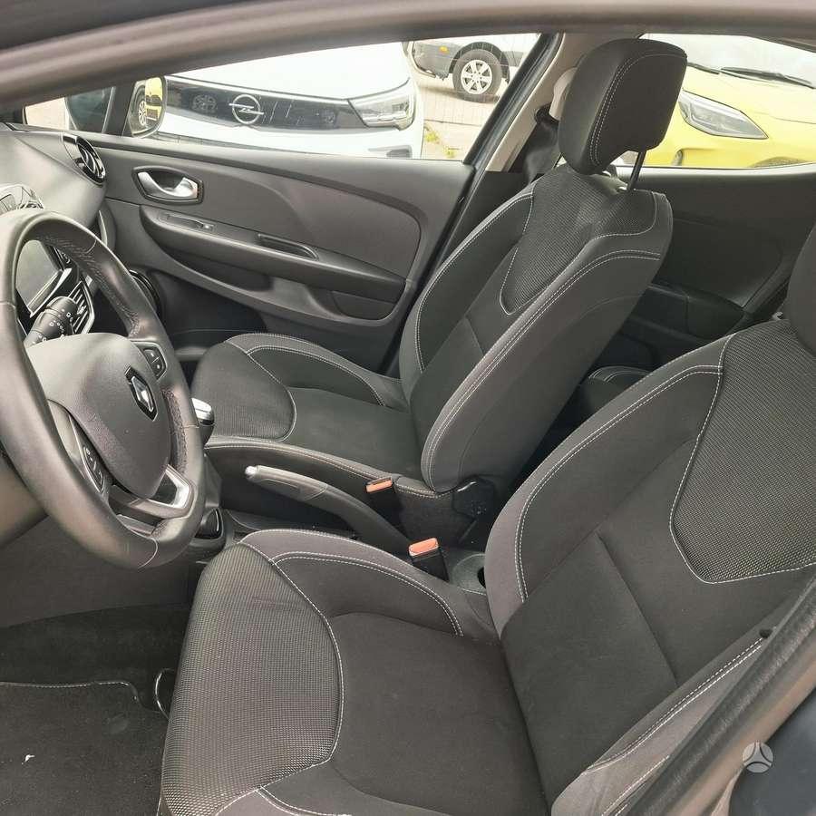 Grey Renault Clio 2018 in Kaunas, with an engine capacity of 0.90 L and mileage of 90 thousand km for 5650 €, photo 14 on AUTOMOTO.COM.LV