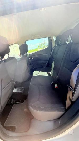 Grey Renault Clio 2018 in Marijampole, with an engine capacity of 1.15 L and mileage of 102 thousand km for 6250 €, photo 10 on AUTOMOTO.COM.LV