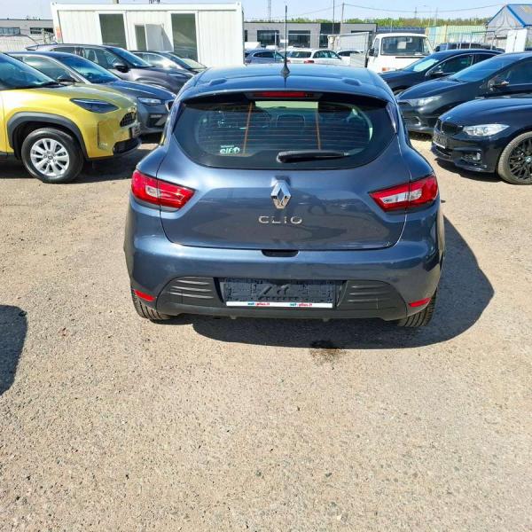 Grey Renault Clio 2018 in Kaunas, with an engine capacity of 0.90 L and mileage of 90 thousand km for 5650 €, photo 10 on AUTOMOTO.COM.LV