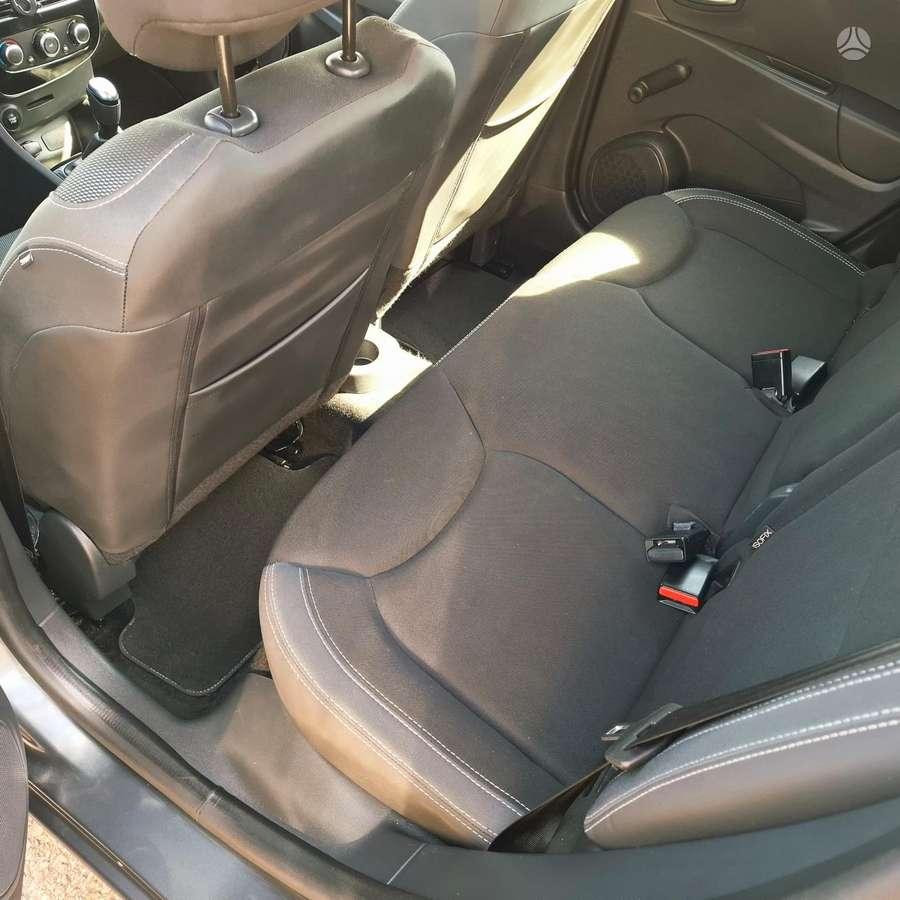 Grey Renault Clio 2018 in Kaunas, with an engine capacity of 0.90 L and mileage of 90 thousand km for 5650 €, photo 12 on AUTOMOTO.COM.LV