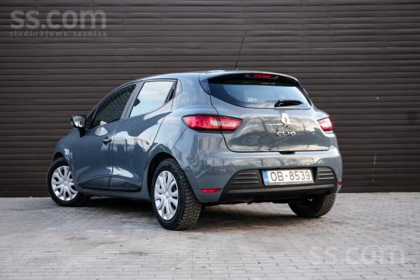 Grey Renault Clio 2018 in Riga, with an engine capacity of 1.50 L and mileage of 114 thousand km for 7190 €, photo 5 on AUTOMOTO.COM.LV