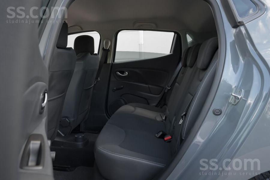 Grey Renault Clio 2019 in Riga, with an engine capacity of 0.90 L and mileage of 71 thousand km for 6990 €, photo 11 on AUTOMOTO.COM.LV