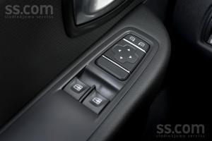 Grey Renault Clio 2019 in Riga, with an engine capacity of 0.90 L and mileage of 71 thousand km for 6990 €, photo 15 on AUTOMOTO.COM.LV