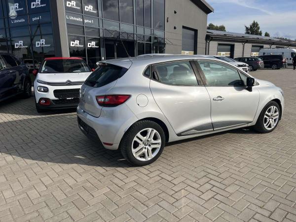 Grey Renault Clio 2019 in Taurage, with an engine capacity of 1.46 L and mileage of 133 thousand km for 4900 €, photo 7 on AUTOMOTO.COM.LV
