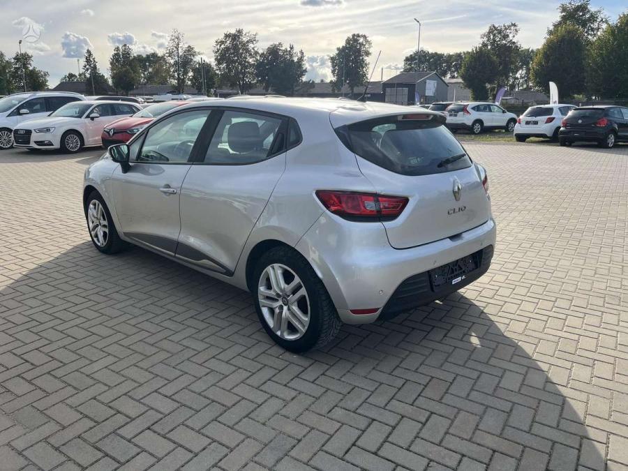 Pelēks Renault Clio 2019 Tauragė, ar dzinēja tilpumu 1.46 L un nobraukumu 133 tūkst. km par 4900 €, foto 10 vietnē AUTOMOTO.COM.LV
