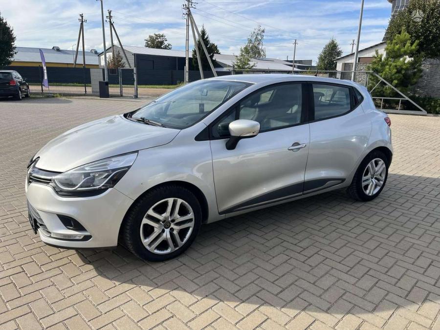 Pelēks Renault Clio 2019 Tauragė, ar dzinēja tilpumu 1.46 L un nobraukumu 133 tūkst. km par 4900 €, foto 13 vietnē AUTOMOTO.COM.LV