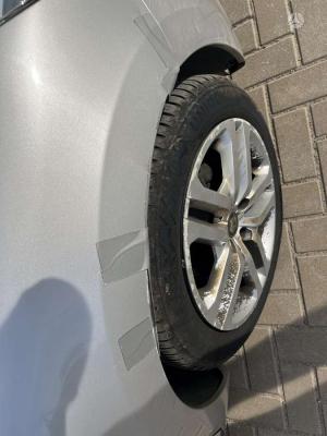 Pelēks Renault Clio 2019 Tauragė, ar dzinēja tilpumu 1.46 L un nobraukumu 133 tūkst. km par 4900 €, foto 14 vietnē AUTOMOTO.COM.LV