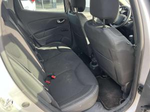 Pelēks Renault Clio 2019 Tauragė, ar dzinēja tilpumu 1.46 L un nobraukumu 133 tūkst. km par 4900 €, foto 16 vietnē AUTOMOTO.COM.LV