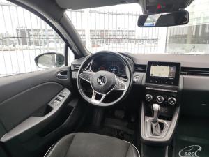Grey Renault Clio 2020 in Avizieniai, with an engine capacity of 1.00 L and mileage of 115 thousand km for 9300 €, photo 3 on AUTOMOTO.COM.LV