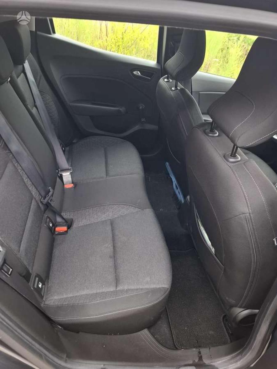 Pelēks Renault Clio 2020 Viļņa, ar dzinēja tilpumu 1.00 L un nobraukumu 71 tūkst. km par 8500 €, foto 7 vietnē AUTOMOTO.COM.LV