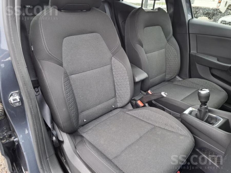 Pelēks Renault Clio 2020 Talsi, ar dzinēja tilpumu 1.00 L un nobraukumu 233 tūkst. km par 7700 €, foto 13 vietnē AUTOMOTO.COM.LV