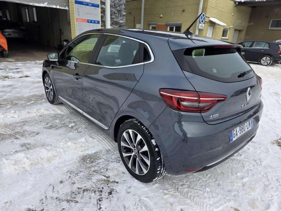 Pelēks Renault Clio 2021 Anykščiai, ar dzinēja tilpumu 1.60 L un nobraukumu 49 tūkst. km par 10999 €, foto 2 vietnē AUTOMOTO.COM.LV