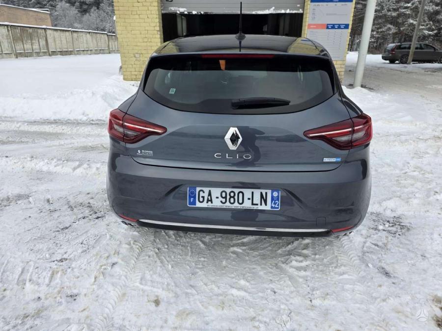 Pelēks Renault Clio 2021 Anykščiai, ar dzinēja tilpumu 1.60 L un nobraukumu 49 tūkst. km par 10999 €, foto 3 vietnē AUTOMOTO.COM.LV