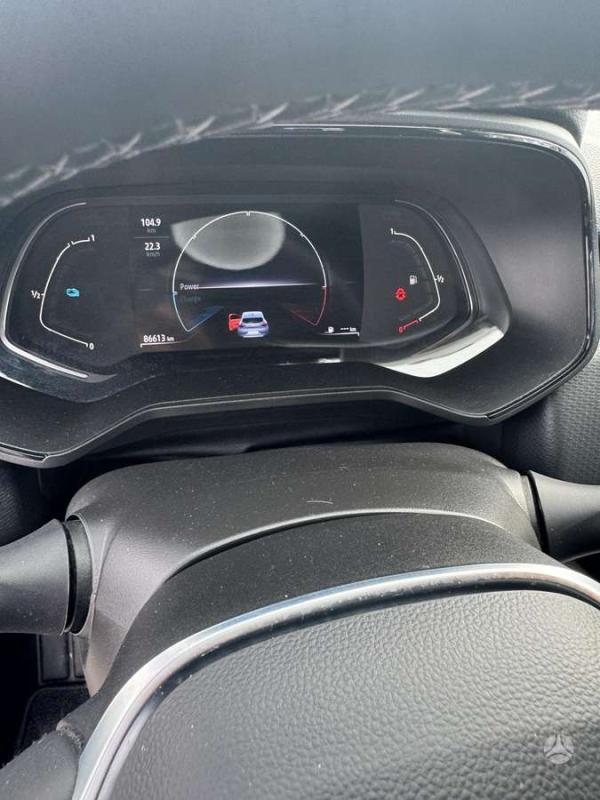 Pelēks Renault Clio 2021 Tauragė, ar dzinēja tilpumu 1.60 L un nobraukumu 86 tūkst. km par 8900 €, foto 10 vietnē AUTOMOTO.COM.LV