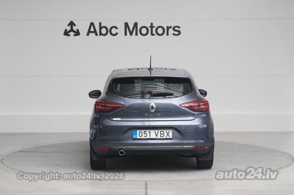 Pelēks Renault Clio 2022 Tallina, ar dzinēja tilpumu 1.00 L un nobraukumu 109 tūkst. km par 12990 €, foto 5 vietnē AUTOMOTO.COM.LV