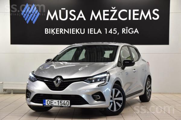 Серый Рено Клио 2025 в Рига, объемом двигателя 1.60 л и пробегом 46 тыс. км за 15990 €, фото 1 на AUTOMOTO.COM.LV