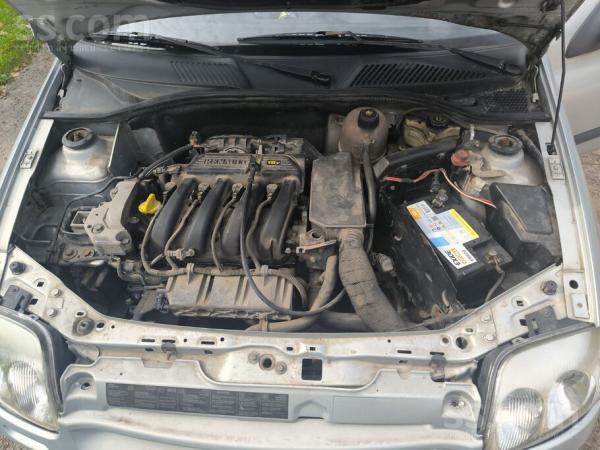 Pelēks Renault Clio 2001 Balvi, ar dzinēja tilpumu 1.40 L un nobraukumu 202 tūkst. km par 700 €, foto 5 vietnē AUTOMOTO.COM.LV