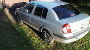 Grey Renault Clio 2005 in Jurmala, with an engine capacity of 1.40 L and mileage of 322 thousand km for 400 €, photo 3 on AUTOMOTO.COM.LV
