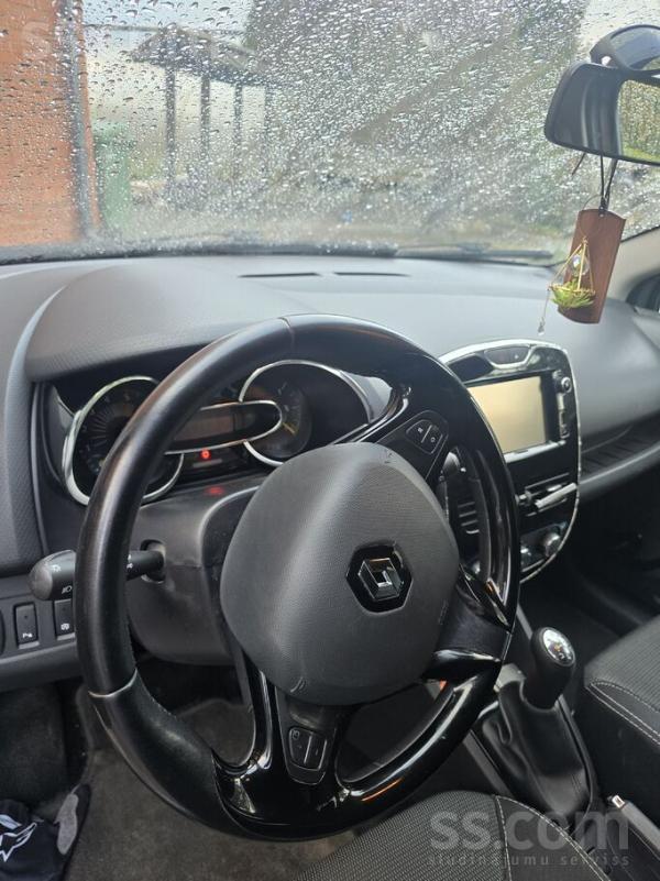 Pelēks Renault Clio 2015 Bauska, ar dzinēja tilpumu 1.50 L un nobraukumu 231 tūkst. km par 4950 €, foto 8 vietnē AUTOMOTO.COM.LV