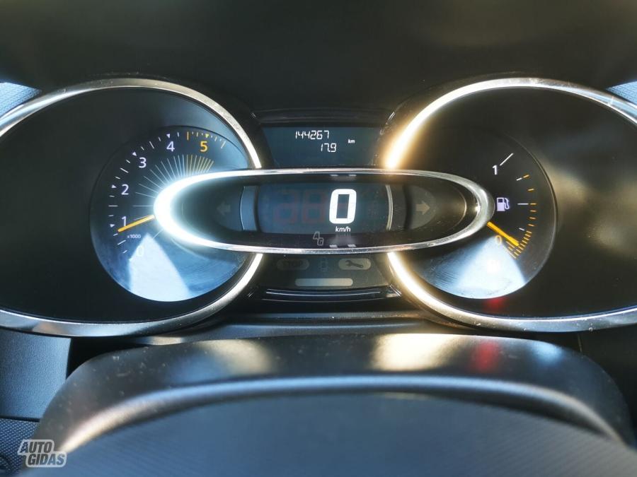 Pelēks Renault Clio 2013 Klaipėda, ar dzinēja tilpumu 1.50 L un nobraukumu 144 tūkst. km par 3790 €, foto 30 vietnē AUTOMOTO.COM.LV