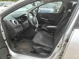 Grey Renault Clio 2013 in Vilnius, with an engine capacity of 1.46 L and mileage of 348 thousand km for 2600 €, photo 8 on AUTOMOTO.COM.LV