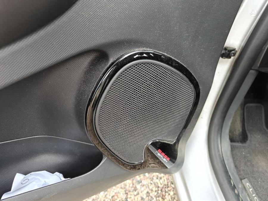 Grey Renault Clio 2013 in Vilnius, with an engine capacity of 1.46 L and mileage of 348 thousand km for 2600 €, photo 11 on AUTOMOTO.COM.LV