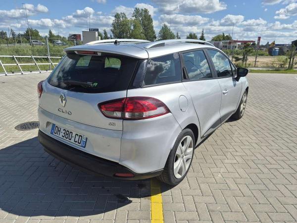 Pelēks Renault Clio 2014 Tauragė, ar dzinēja tilpumu 1.46 L un nobraukumu 177 tūkst. km par 3800 €, foto 4 vietnē AUTOMOTO.COM.LV
