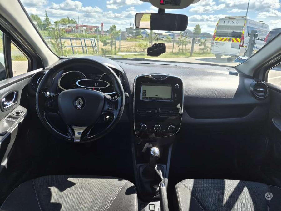 Pelēks Renault Clio 2014 Tauragė, ar dzinēja tilpumu 1.46 L un nobraukumu 177 tūkst. km par 3800 €, foto 11 vietnē AUTOMOTO.COM.LV