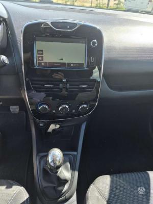 Pelēks Renault Clio 2014 Tauragė, ar dzinēja tilpumu 1.46 L un nobraukumu 177 tūkst. km par 3800 €, foto 16 vietnē AUTOMOTO.COM.LV