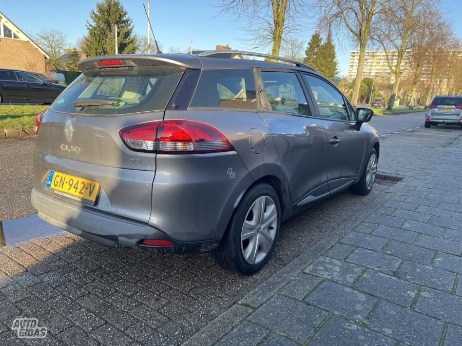 Pelēks Renault Clio 2015 Kauņa, ar dzinēja tilpumu 1.50 L un nobraukumu 265 tūkst. km par 3550 €, foto 3 vietnē AUTOMOTO.COM.LV