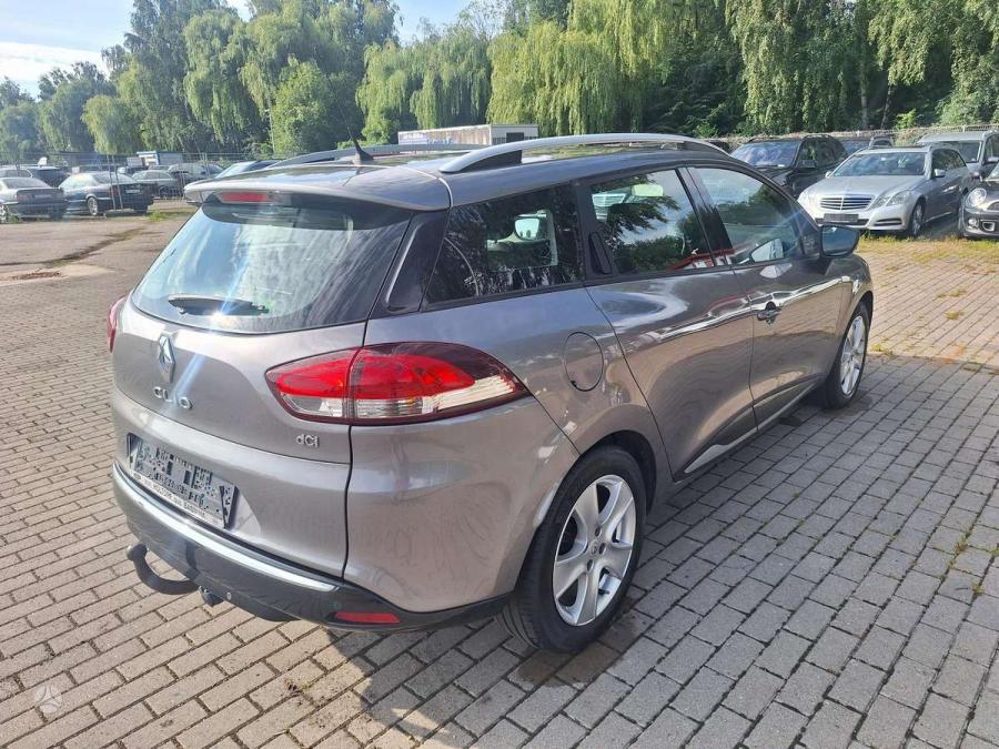 Pelēks Renault Clio 2015 Marijampole, ar dzinēja tilpumu 1.46 L un nobraukumu 267 tūkst. km par 4000 €, foto 8 vietnē AUTOMOTO.COM.LV