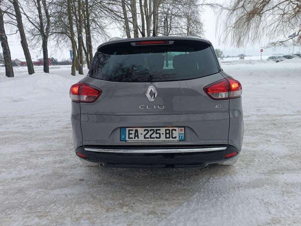 Grey Renault Clio 2016 in Raseiniai, with an engine capacity of 1.46 L and mileage of 228 thousand km for 5200 €, photo 4 on AUTOMOTO.COM.LV