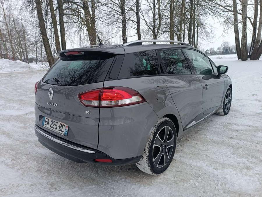 Grey Renault Clio 2016 in Raseiniai, with an engine capacity of 1.46 L and mileage of 228 thousand km for 5200 €, photo 6 on AUTOMOTO.COM.LV