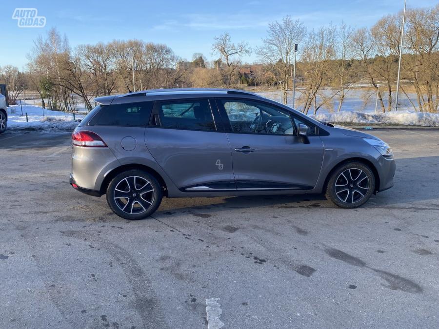 Grey Renault Clio 2016 in Vilnius, with an engine capacity of 1.50 L and mileage of 220 thousand km for 5600 €, photo 11 on AUTOMOTO.COM.LV