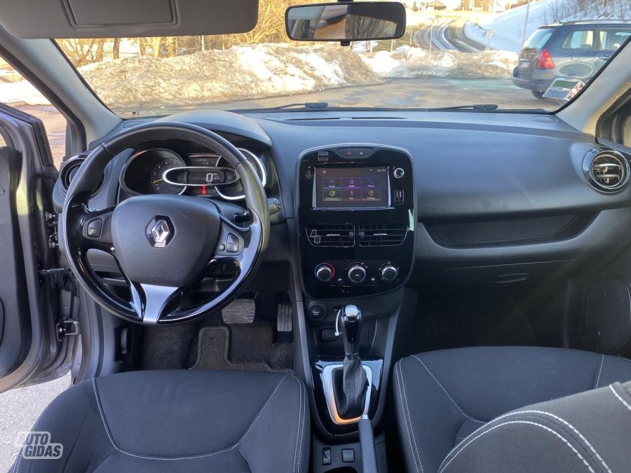 Grey Renault Clio 2016 in Vilnius, with an engine capacity of 1.50 L and mileage of 220 thousand km for 5600 €, photo 12 on AUTOMOTO.COM.LV