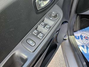 Pelēks Renault Clio 2016 Tauragė, ar dzinēja tilpumu 1.20 L un nobraukumu 140 tūkst. km par 5200 €, foto 9 vietnē AUTOMOTO.COM.LV