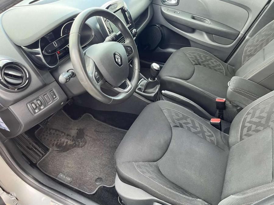 Pelēks Renault Clio 2020 Tauragė, ar dzinēja tilpumu 0.90 L un nobraukumu 240 tūkst. km par 4600 €, foto 9 vietnē AUTOMOTO.COM.LV