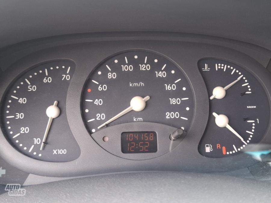 Renault Clio 1998 Panevēža, ar dzinēja tilpumu 1.20 L un nobraukumu 104 tūkst. km par 900 €, foto 8 vietnē AUTOMOTO.COM.LV