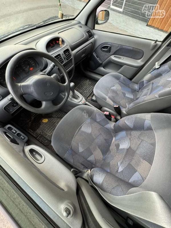 Renault Clio 2001 in Palanga, with an engine capacity of 1.40 L and mileage of 186 thousand km for 399 €, photo 4 on AUTOMOTO.COM.LV