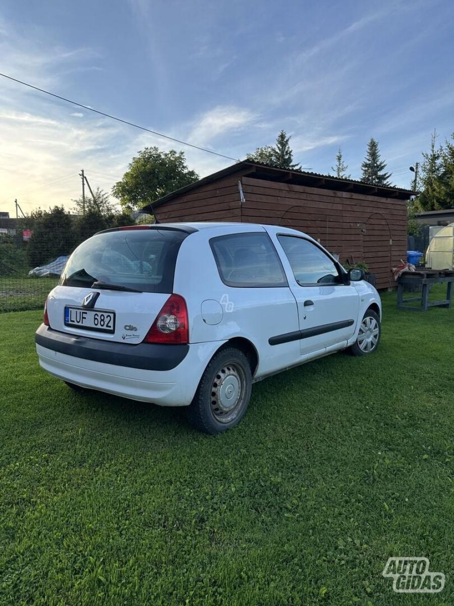 Renault Clio 2003 Marijampole, ar dzinēja tilpumu 1.50 L un nobraukumu 177 tūkst. km par 400 €, foto 6 vietnē AUTOMOTO.COM.LV