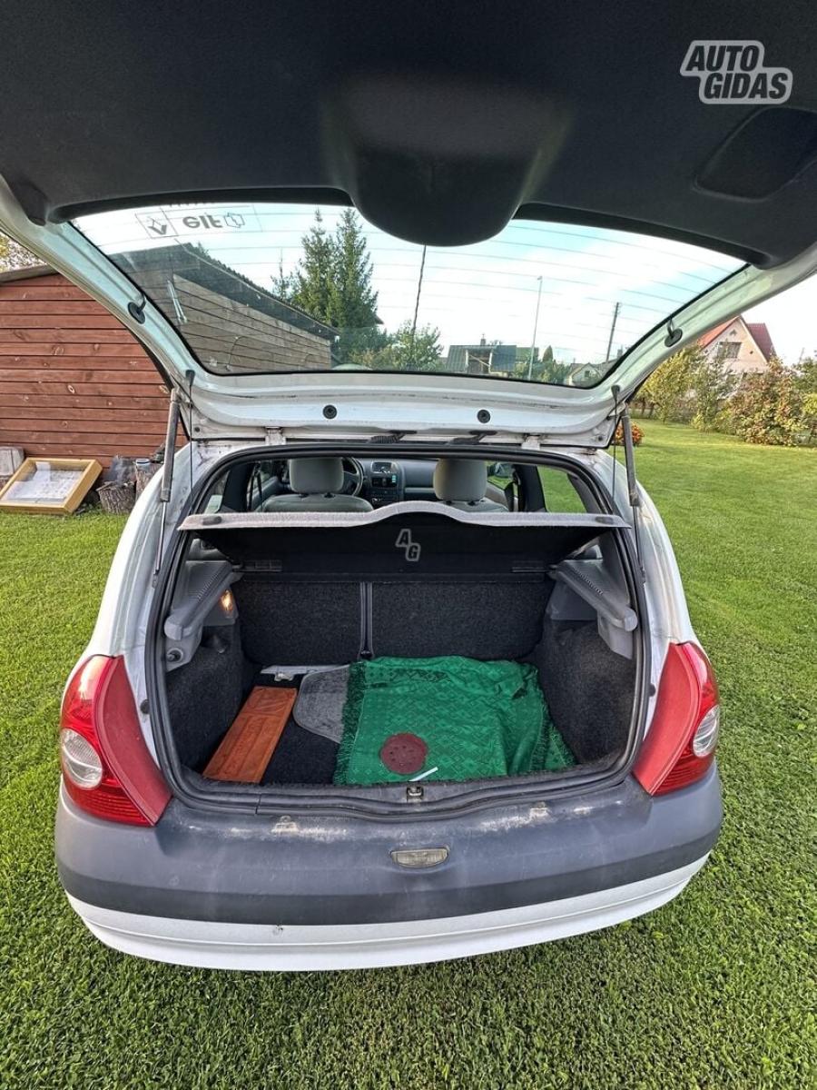 Renault Clio 2003 Marijampole, ar dzinēja tilpumu 1.50 L un nobraukumu 177 tūkst. km par 400 €, foto 20 vietnē AUTOMOTO.COM.LV
