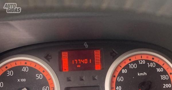 Renault Clio 2004 Alīta, ar dzinēja tilpumu 1.20 L un nobraukumu 177 tūkst. km par 800 €, foto 3 vietnē AUTOMOTO.COM.LV