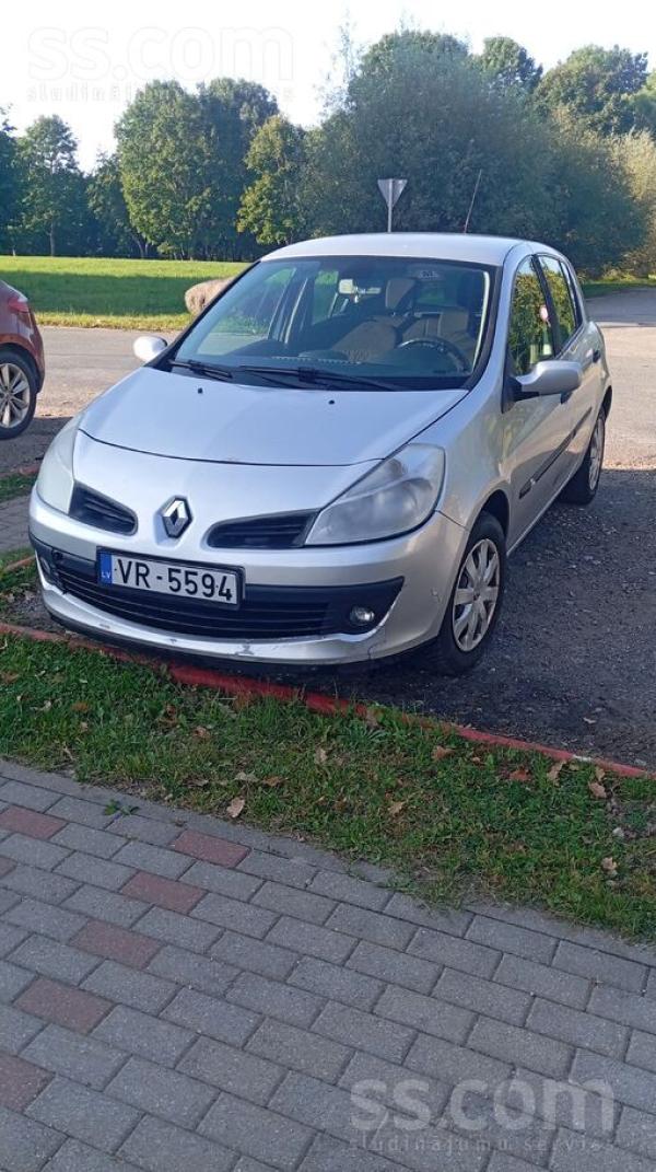 Renault Clio 2005 Rīga, ar dzinēja tilpumu 1.50 L un nobraukumu 278 tūkst. km par 1150 €, foto 2 vietnē AUTOMOTO.COM.LV